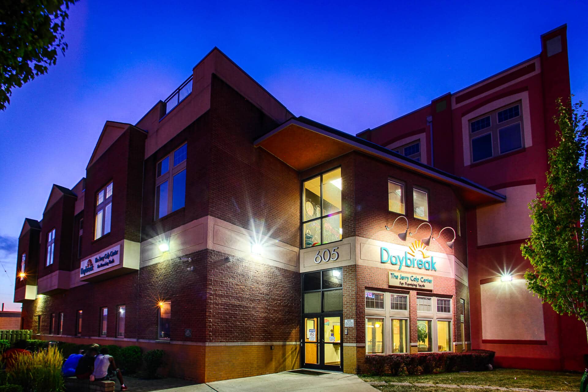 HOW WE HELP YOUTH - Daybreak